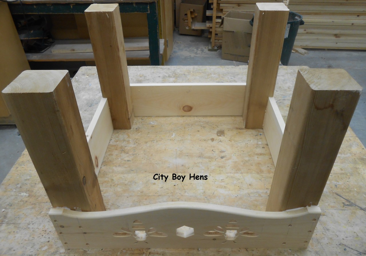 Making An Elevated Stand For Your Beehive | City Boy Hens