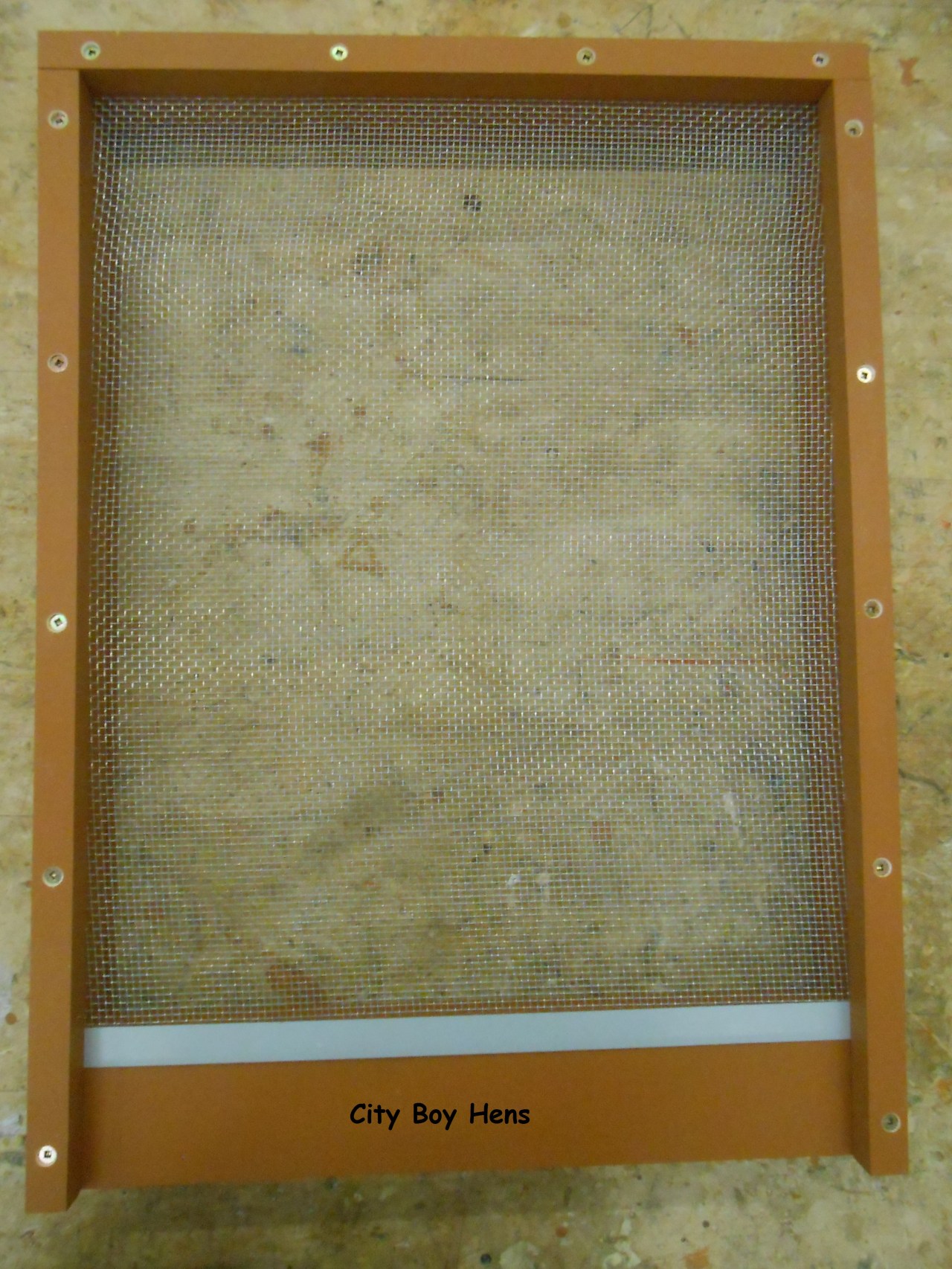 How To Make A Screened Bottom Board For Your Beehive | City Boy Hens